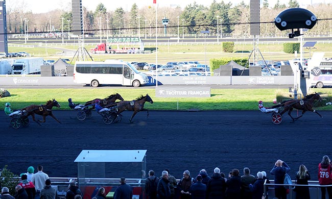 La photo de l'arrivée du PRIX DES ANDELYS course PMU du Samedi 24 ...