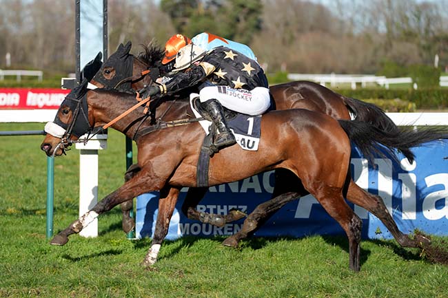 La photo de l'arrivée du PRIX SOAL RACING (PRIX RENE CRAMAIL) course ...