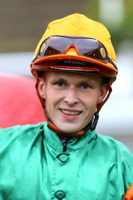 A. MERIENNE - La fiche du Jockey sur les 12 derniers mois - CANALTURF