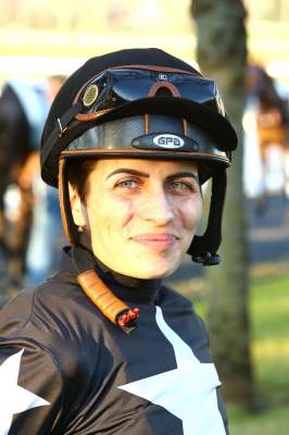 MOLINS MME AMB. - La fiche du jockey sur les 12 derniers mois - CANALTURF